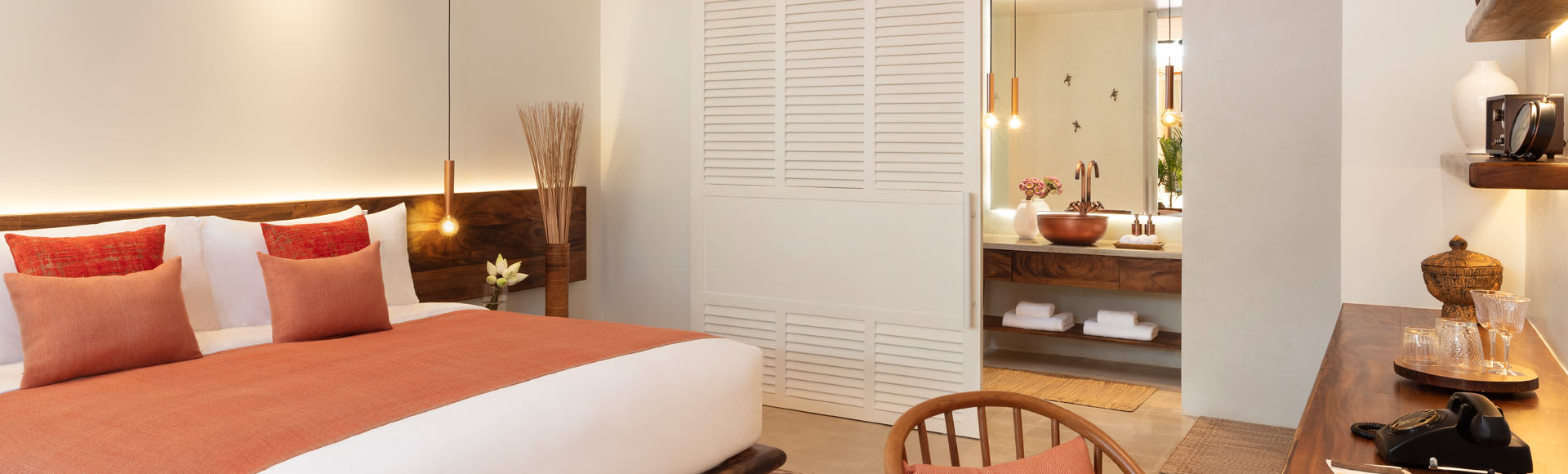 Angkor Hotel | Heritage Deluxe Room | FCC Angkor by Avani