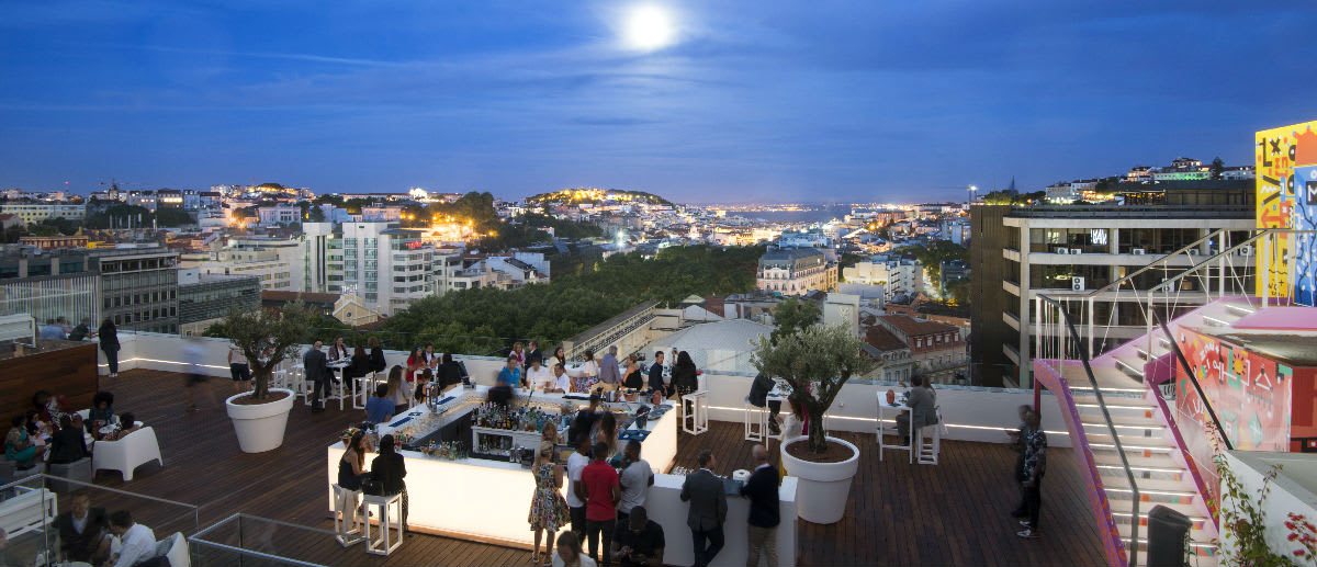 Lissabon Rooftop Bar | Sky Bar Lisboa | AVANI Avenida